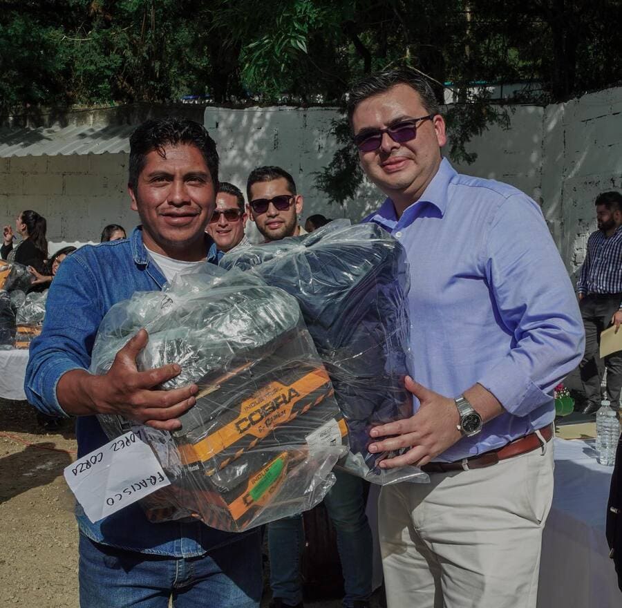 SAPAM entrega uniformes a su personal operativo y administrativo para ...
